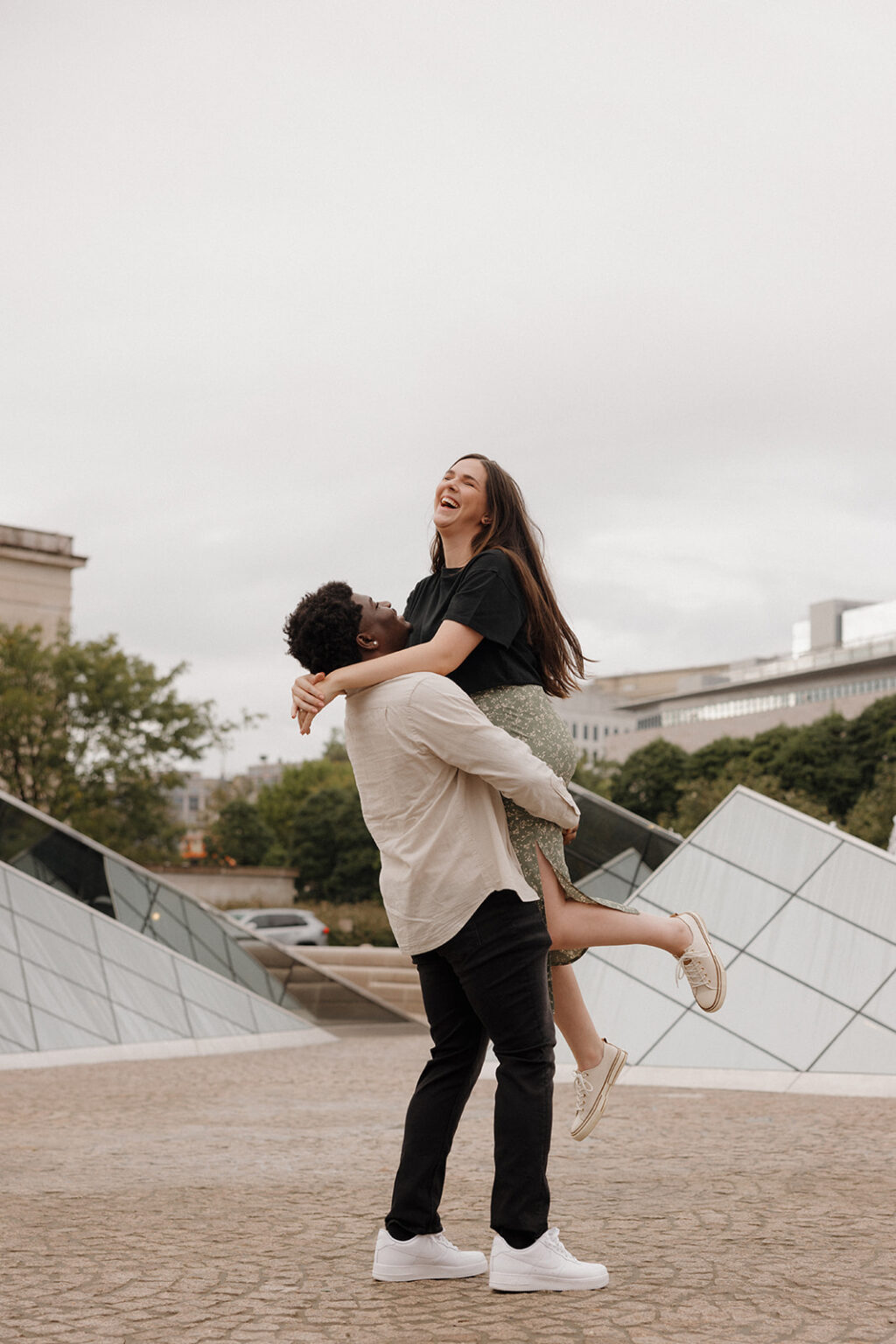 Photography Outfit Guide: What to Wear to Your Engagement Session ...